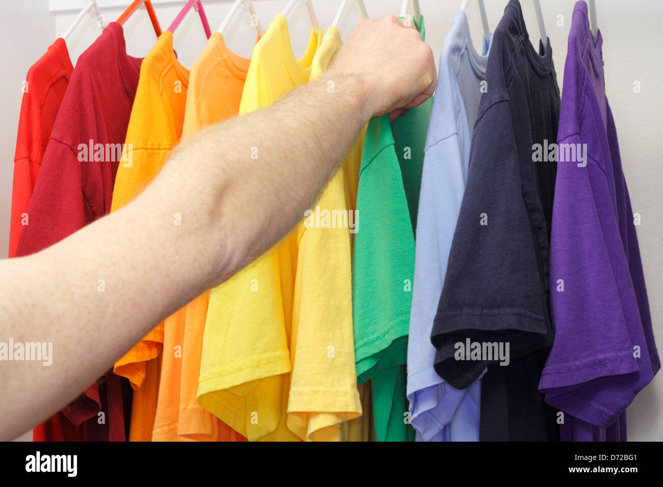 Hand picking cotton hi-res stock photography and images - Alamy