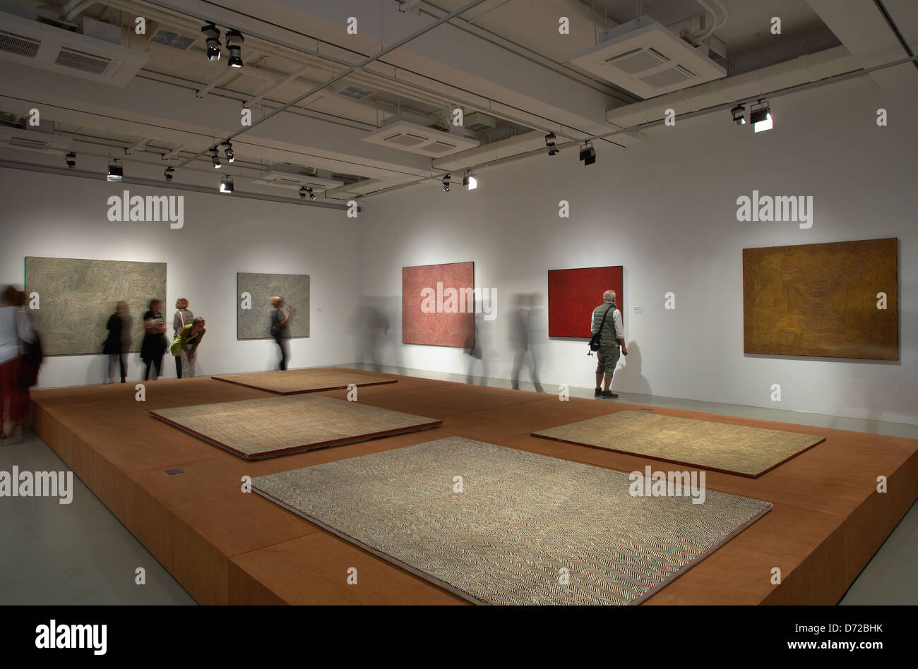 works of Australian Kuenstlerin Doreen Reid Nakamarra and Warlimpirrnga ...