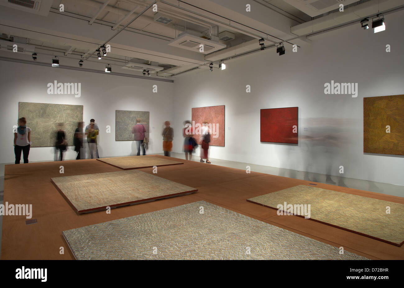 works of Australian Kuenstlerin Doreen Reid Nakamarra and Warlimpirrnga ...