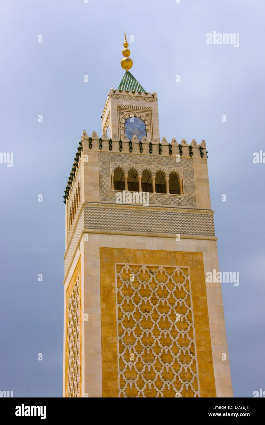 Minaret of Great Mosque in the old medina, UNESCO World Heritage site ...