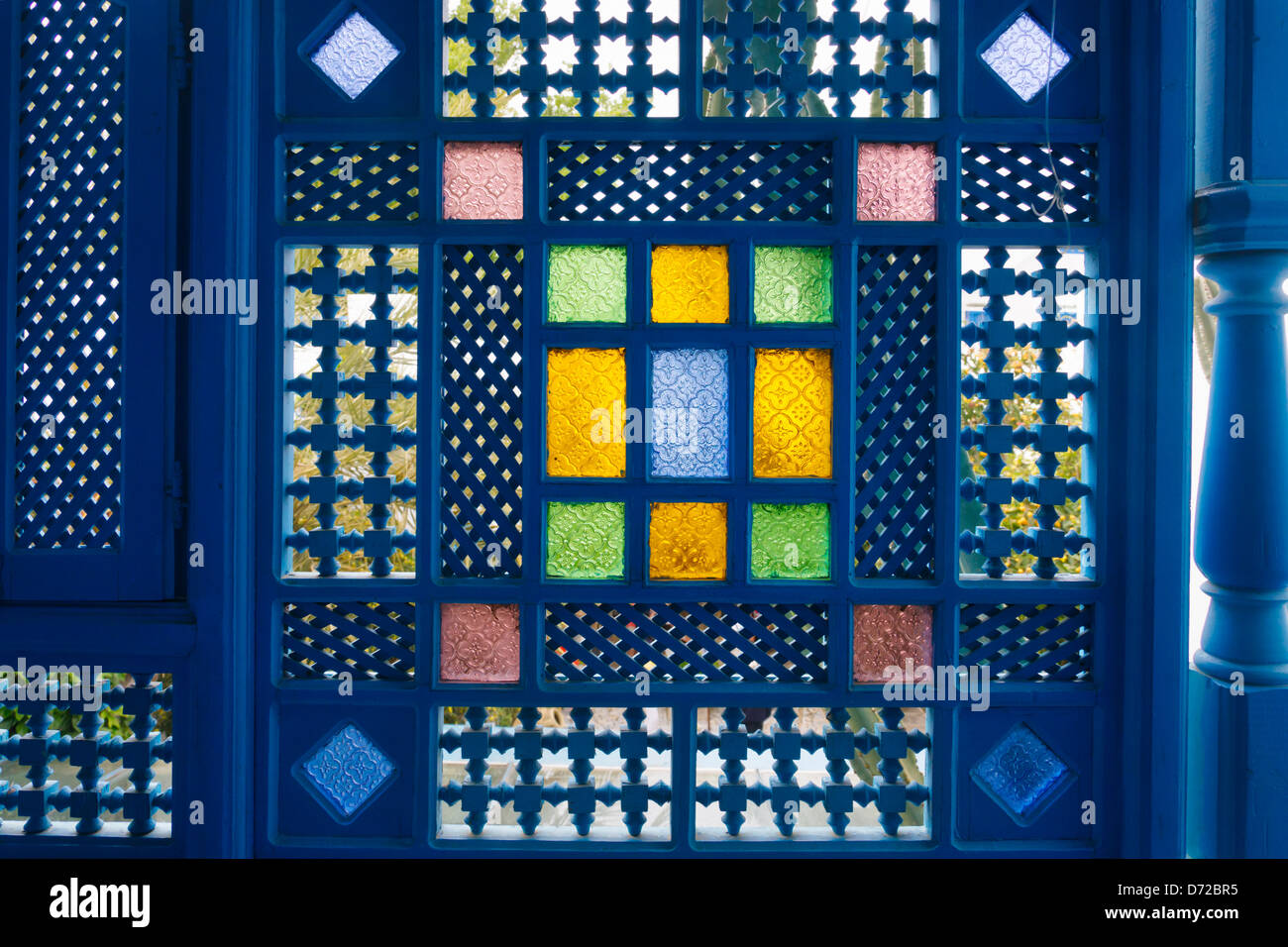 Latticed window hi-res stock photography and images - Alamy