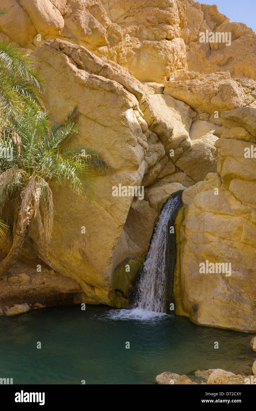 African waterfall hi-res stock photography and images - Alamy
