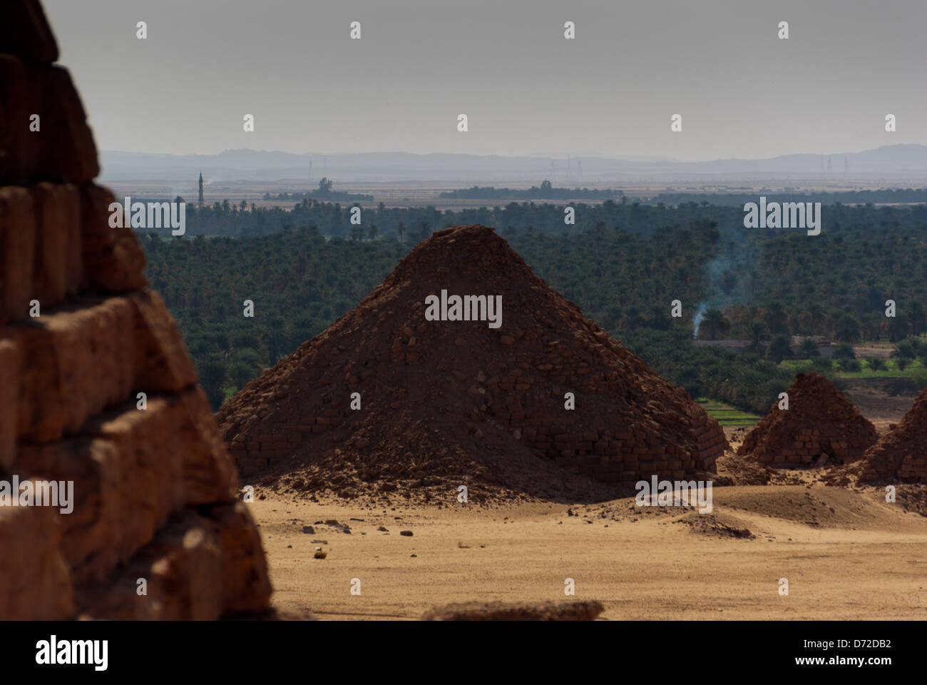 Gebel barkal hi-res stock photography and images - Alamy