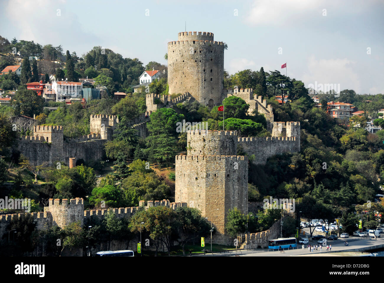 Rumeli Castle on the shore of the Bosphorus Strait in Istanbul, Turkey ...