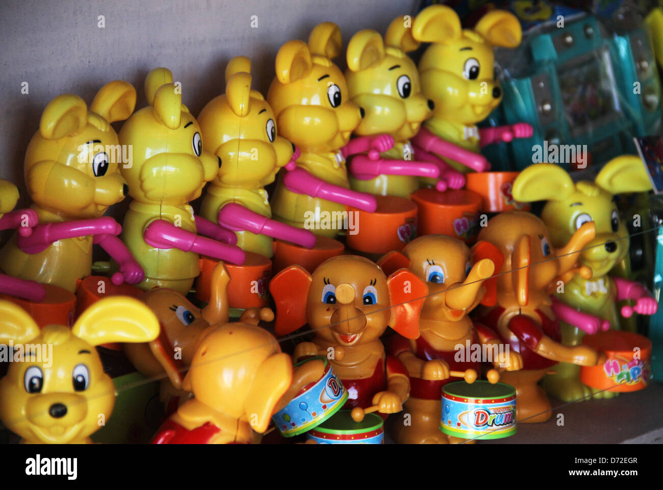 Yellow toys hi-res stock photography and images - Alamy