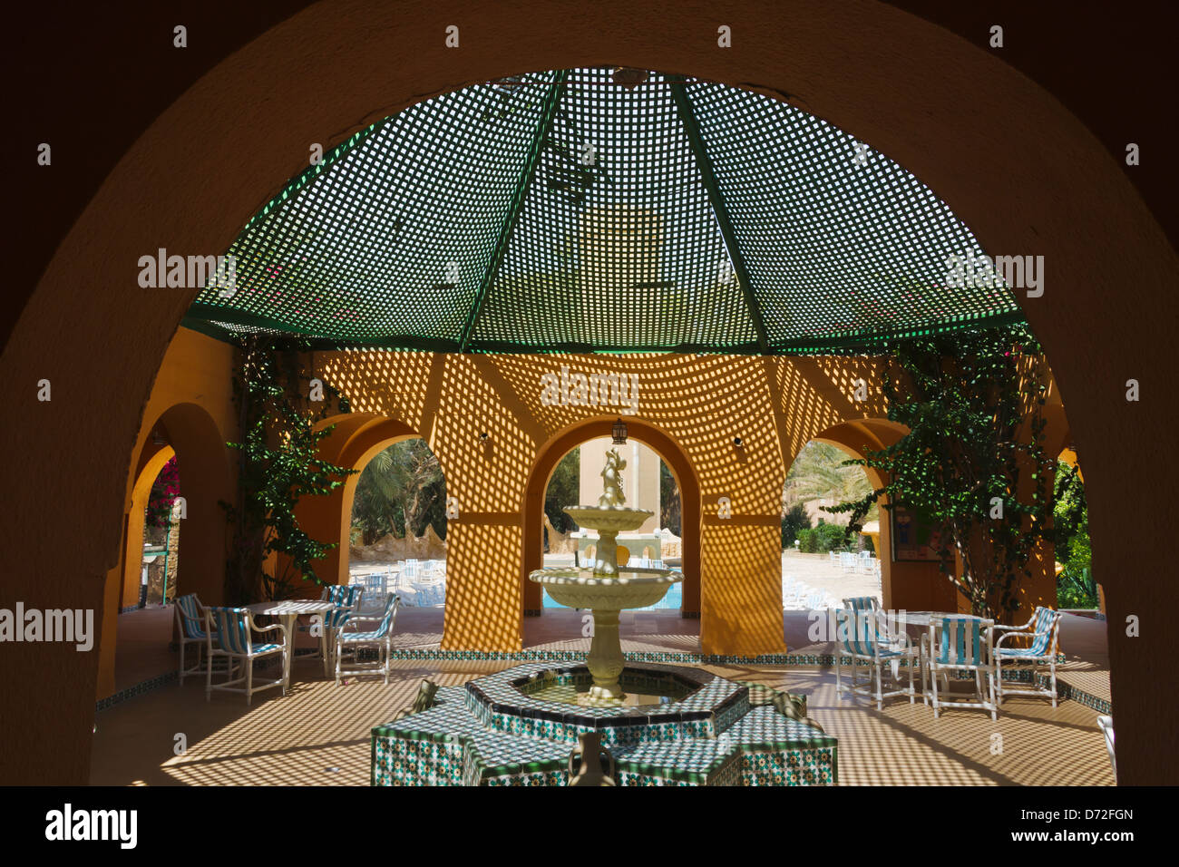 Dome house, Sahara Desert, Ksar Ghilane, Tunisia Stock Photo - Alamy