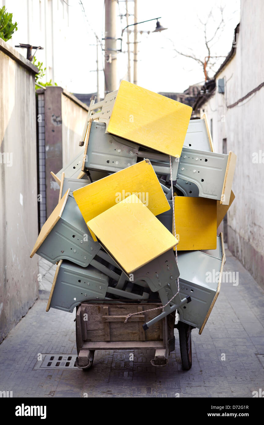 Overloaded cart hi-res stock photography and images - Alamy