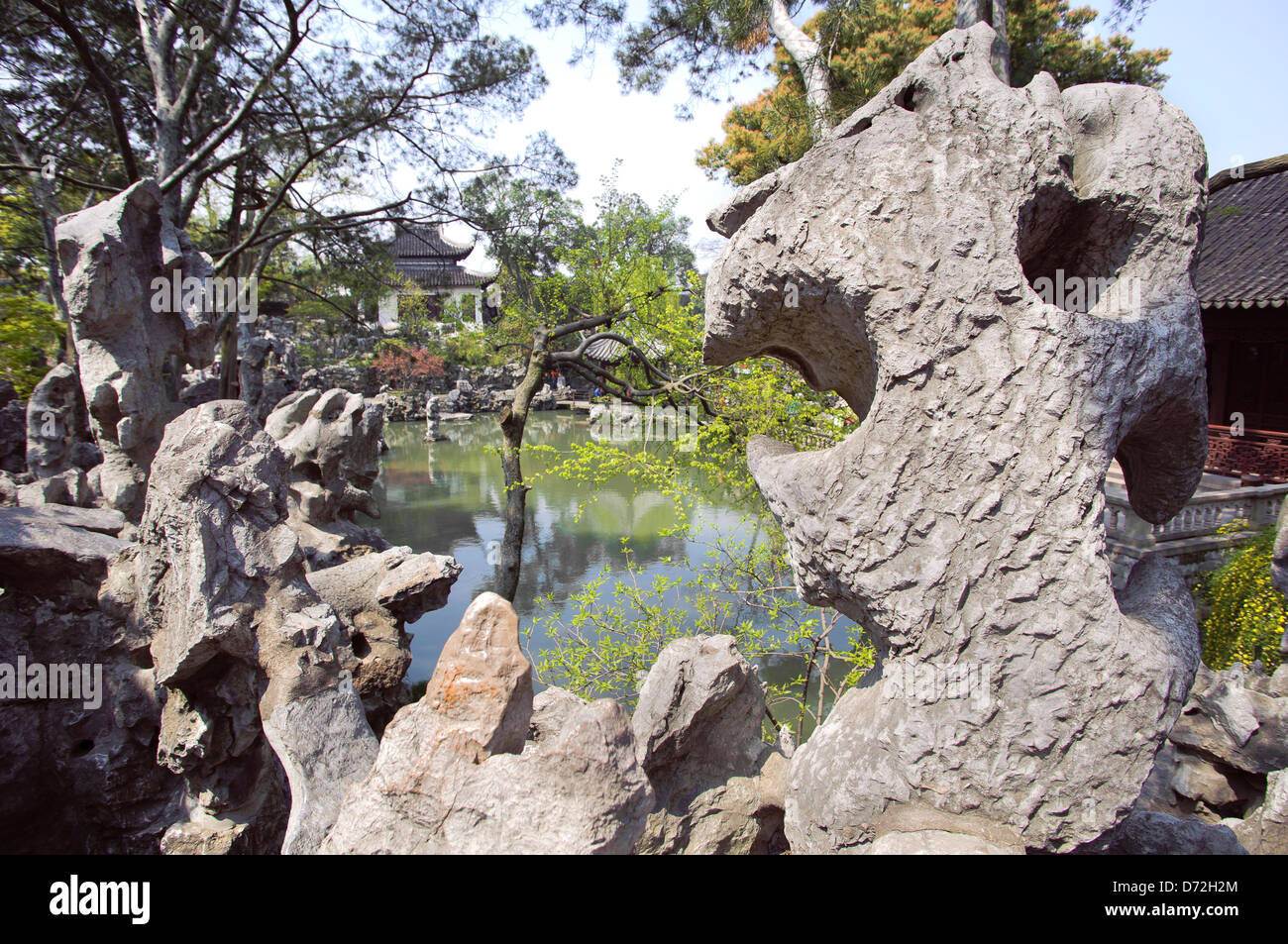 Chinese rock garden hi-res stock photography and images - Alamy