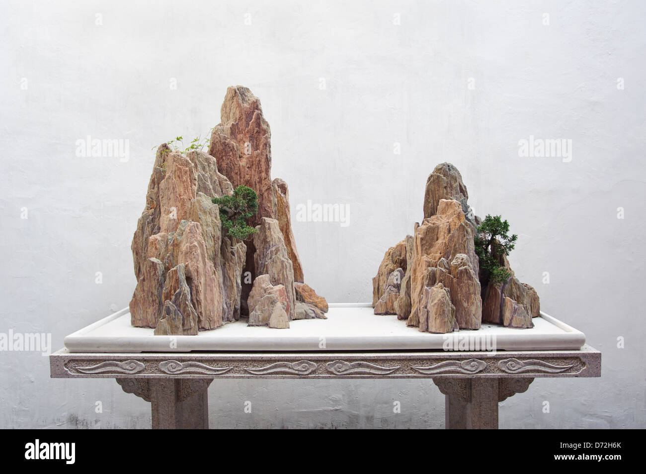Chinese rock garden hi-res stock photography and images - Alamy