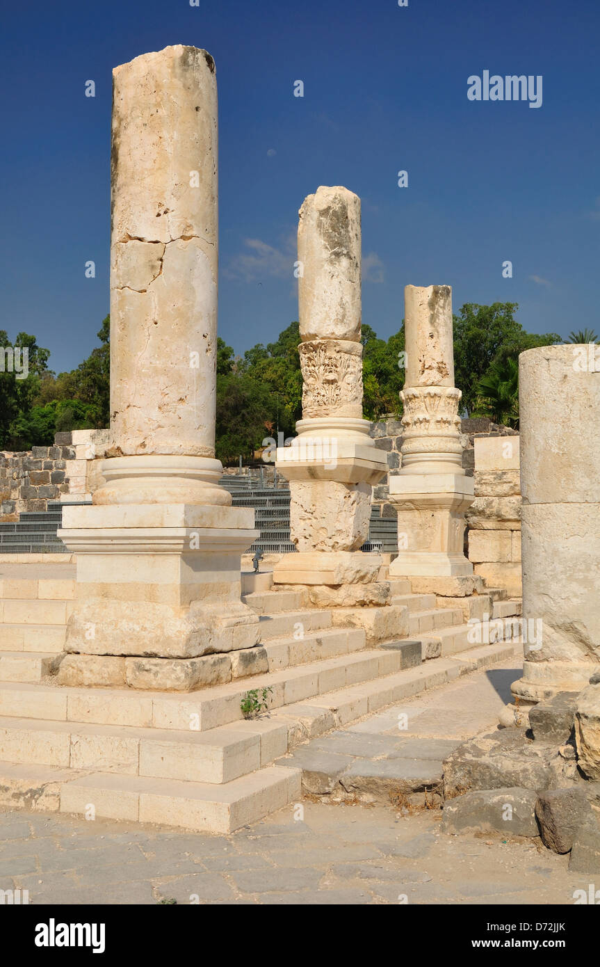 Columns in ancient city of Beit Shean. Israel Stock Photo - Alamy