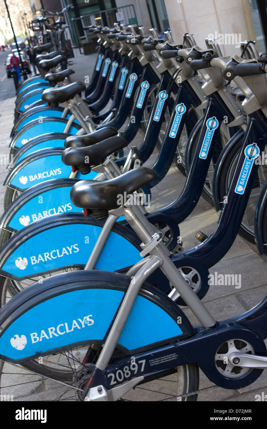 Docked boris bikes hi-res stock photography and images - Alamy