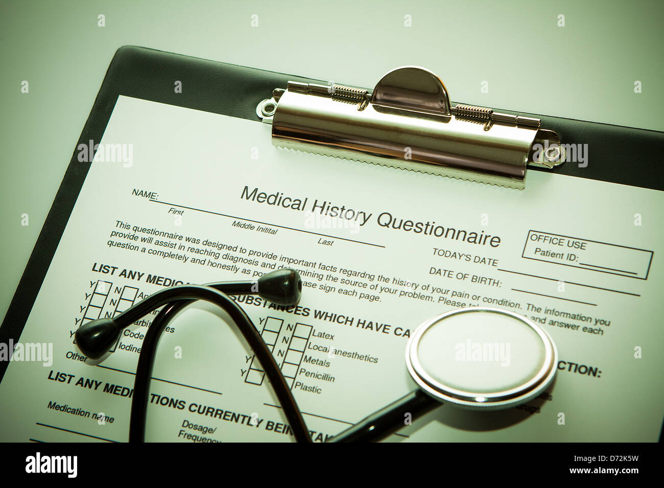 Medical document hi-res stock photography and images - Alamy