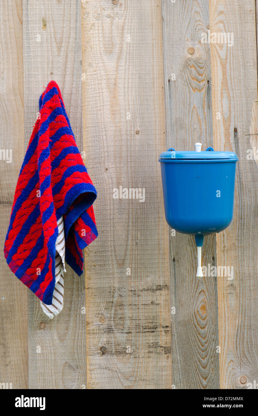 Lavabo retro hi-res stock photography and images - Alamy