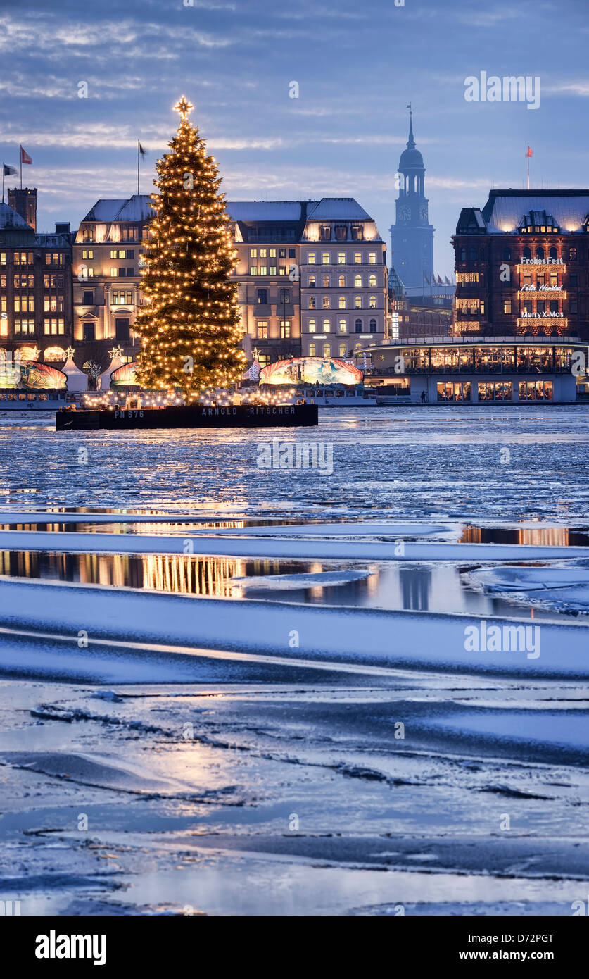 Jungfernstieg And Alster Pavilion High Resolution Stock Photography and ...