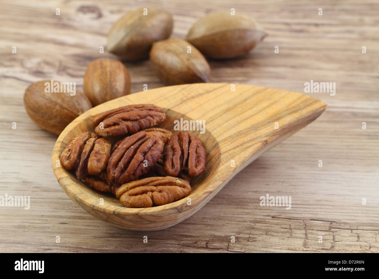 Pecan and shell hi-res stock photography and images - Alamy