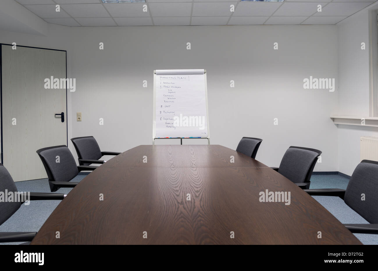 Empty conference room in office building Stock Photo - Alamy