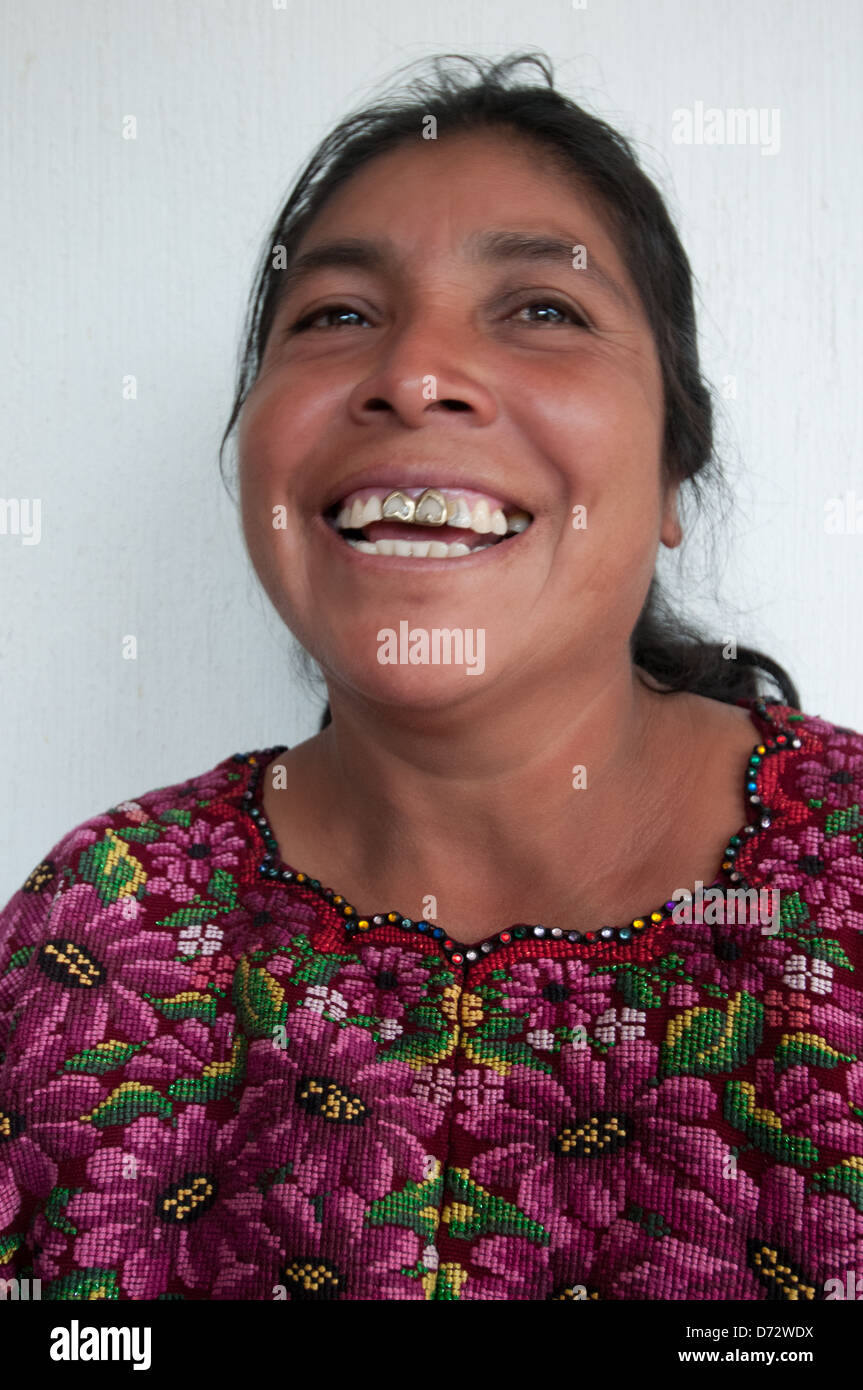Portrait maya indians hi-res stock photography and images - Alamy
