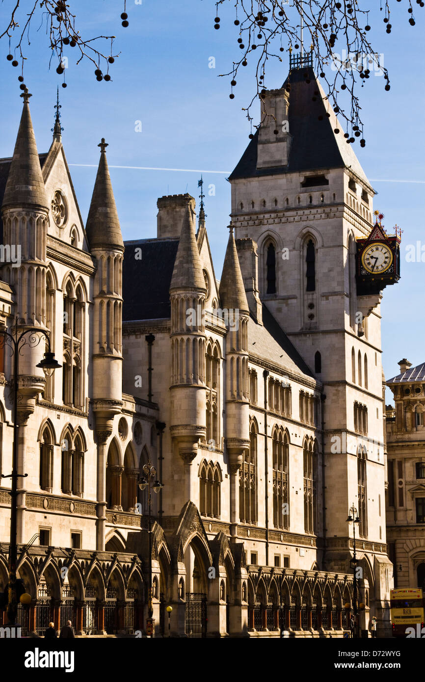 Royal courts of justice Stock Photo - Alamy