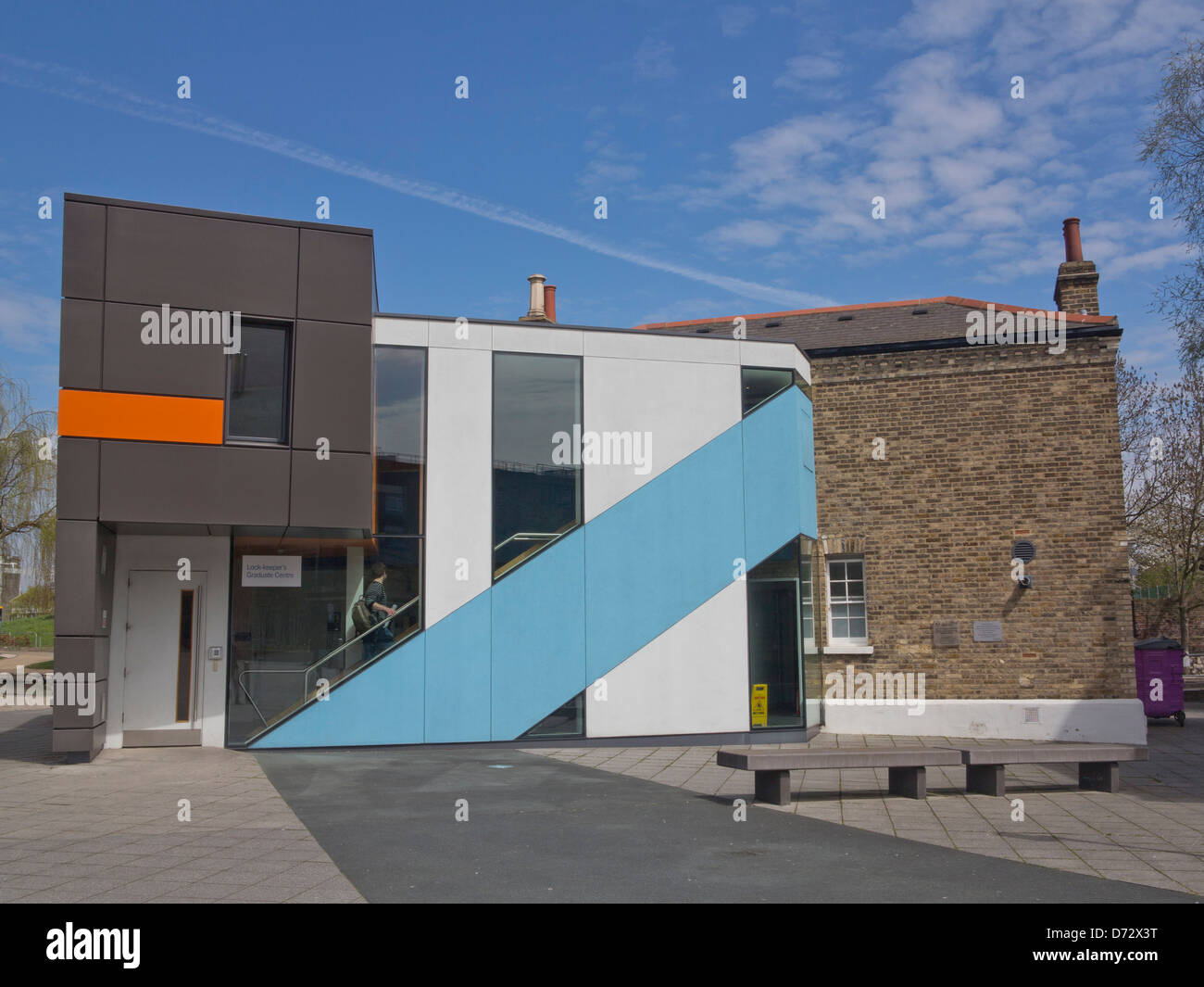 Queen mary university graduate centre hi-res stock photography and ...