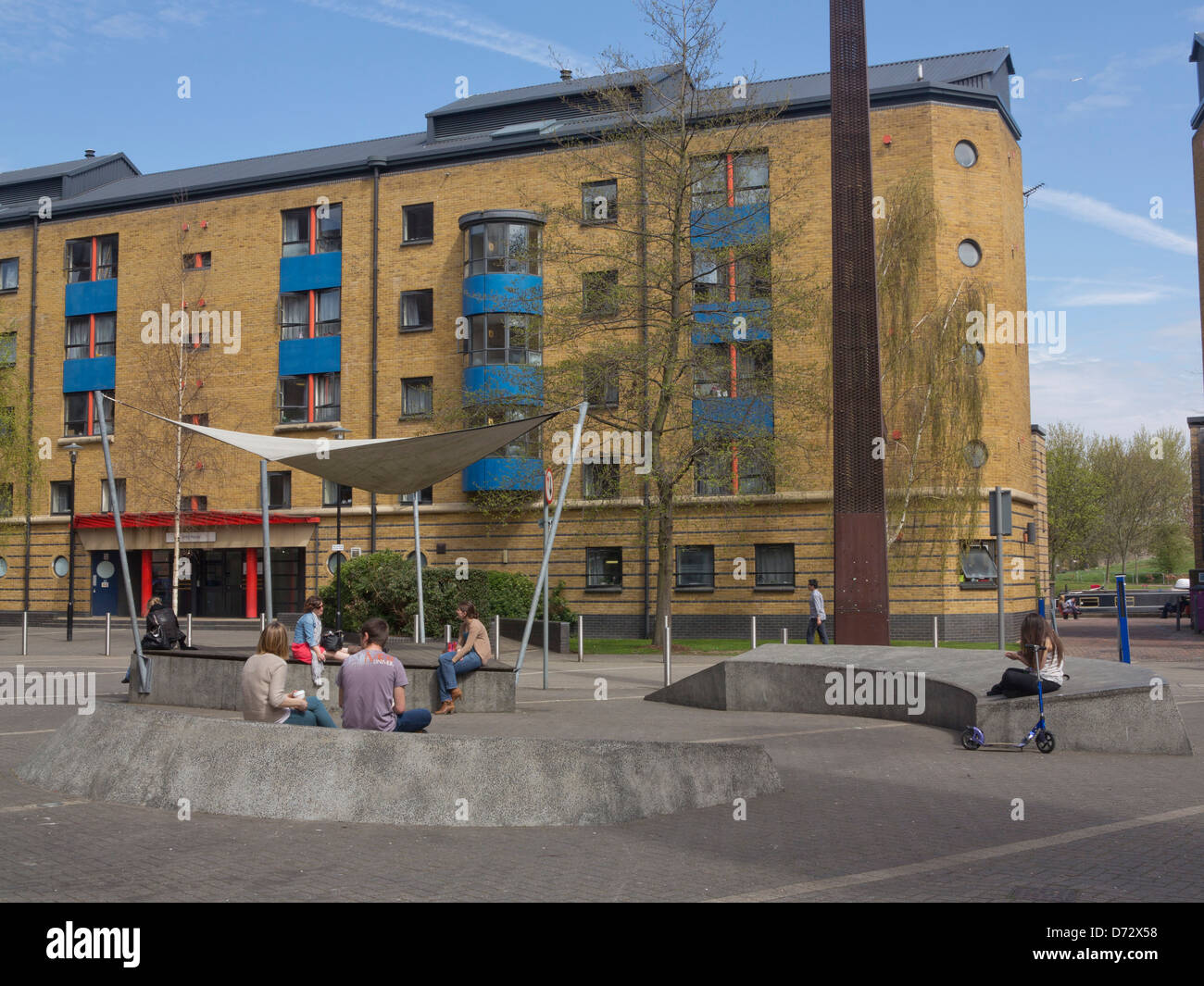 Students at the campus of the Queen Mary University of London in the UK ...