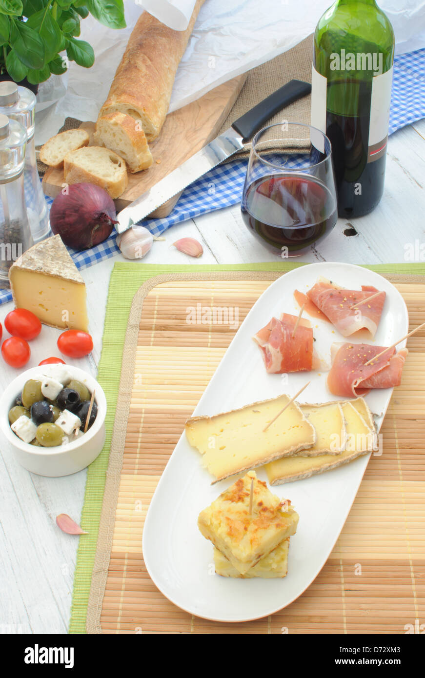 Spanish tapas pinchos hi-res stock photography and images - Alamy