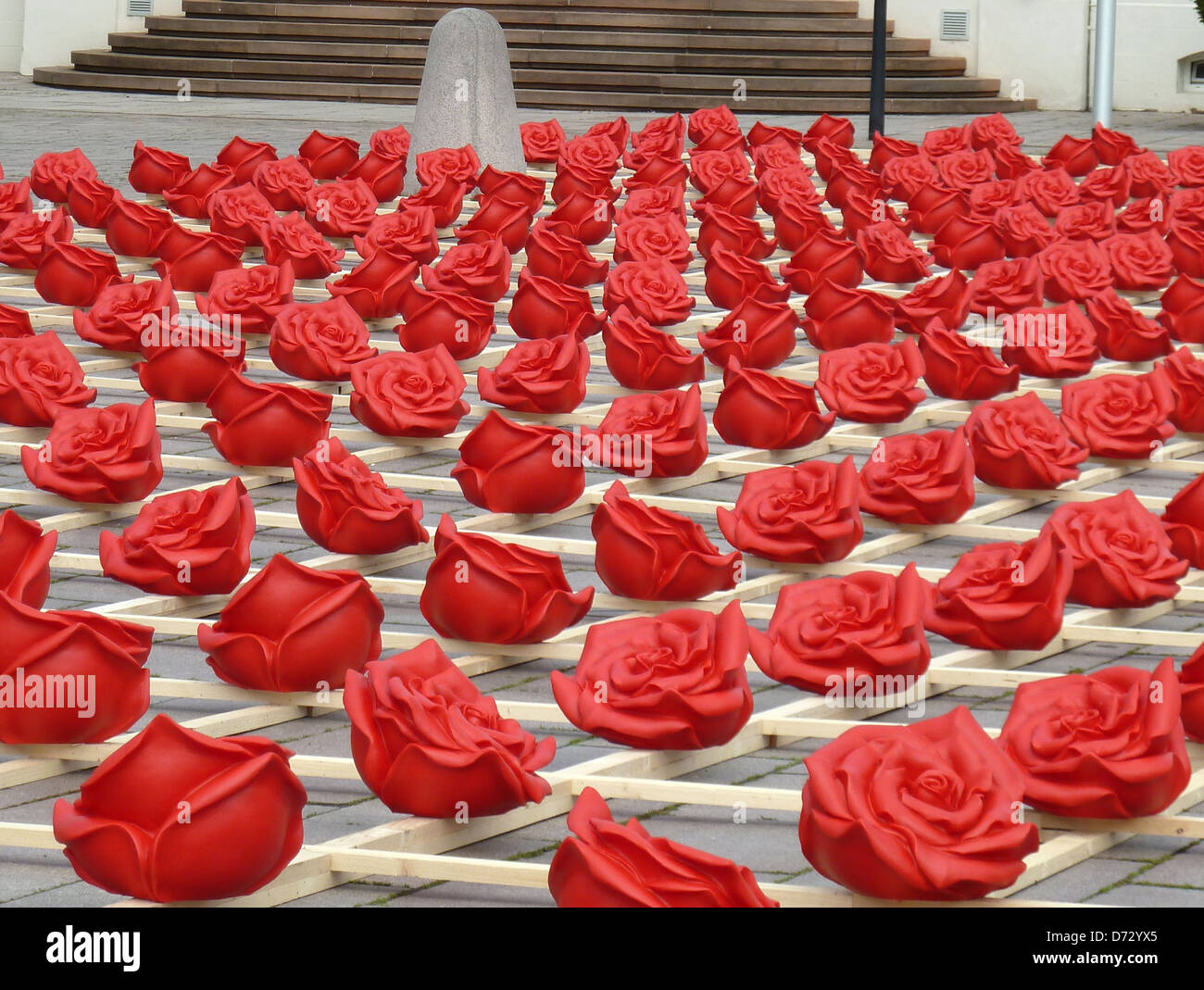 Zweibrücken, Germany, art installation by Ottmar Hoerl 1000 roses for ...