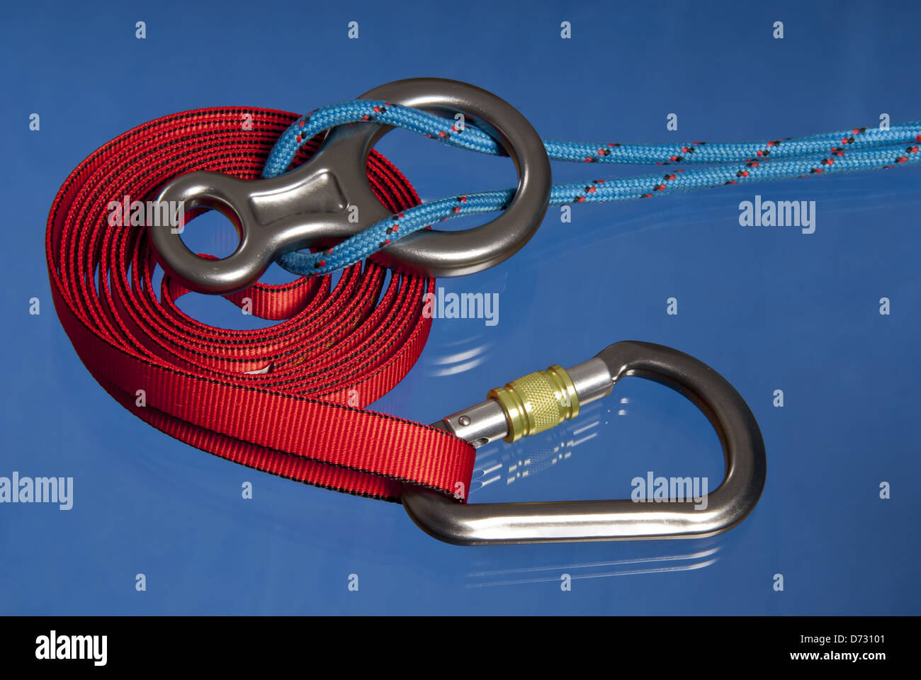 Snap link hi-res stock photography and images - Alamy