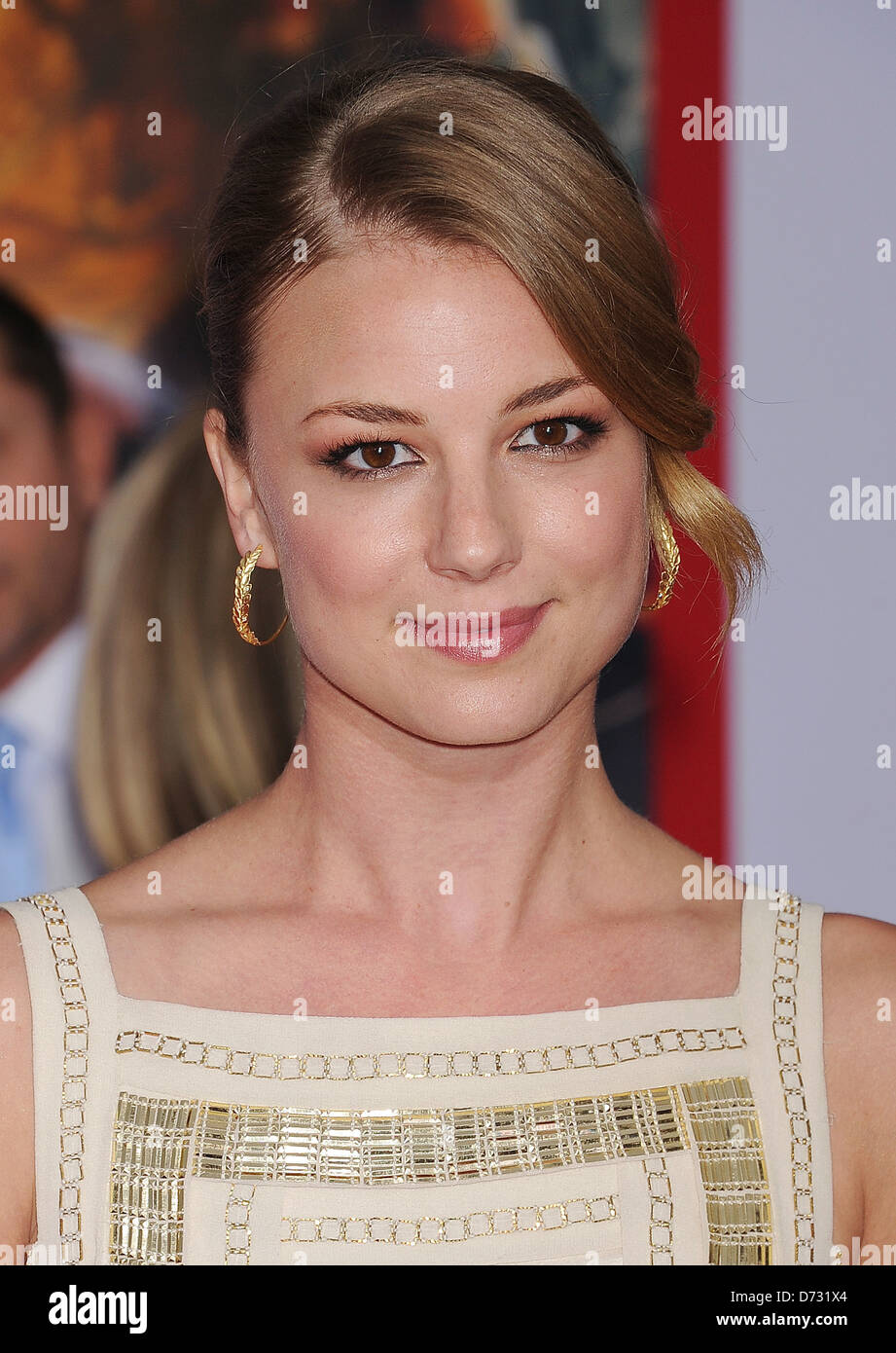 Emily Vancamp Emily Vancamp Canadian Actresses Hollywood Actresses
