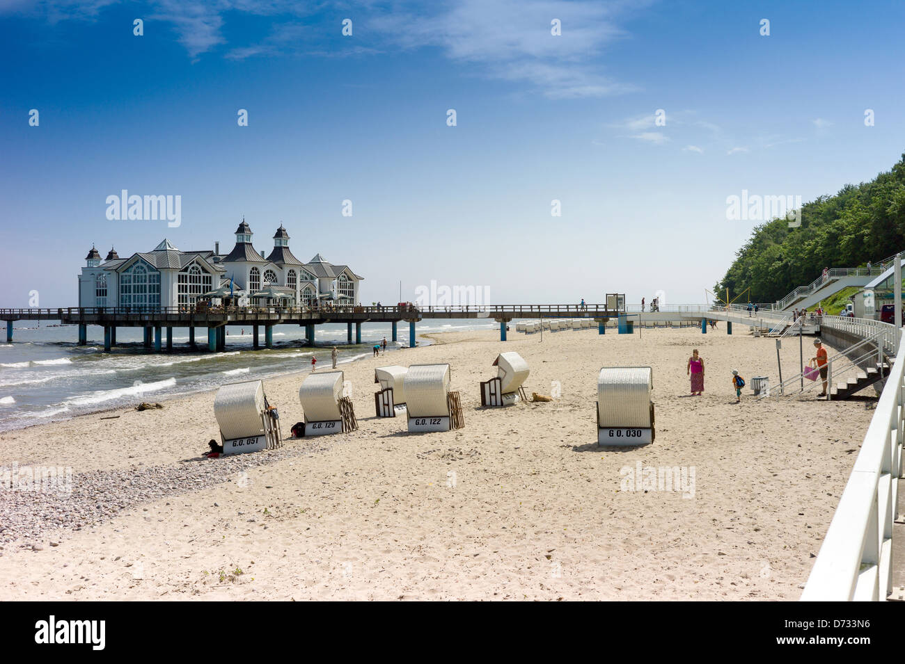 Sellin, Germany, overlooking the pier of Sellin Stock Photo - Alamy