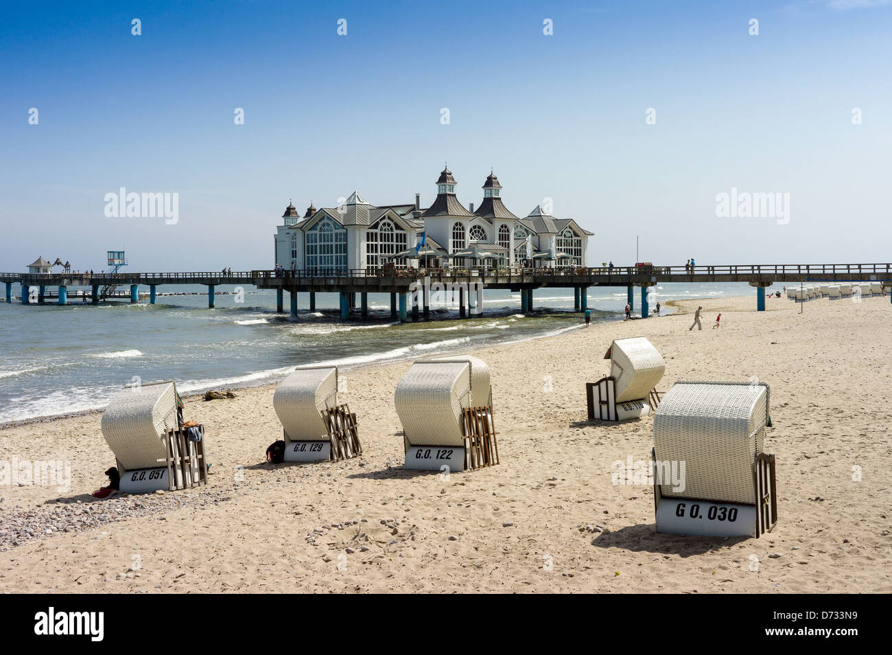 Sellin, Germany, overlooking the pier of Sellin Stock Photo - Alamy