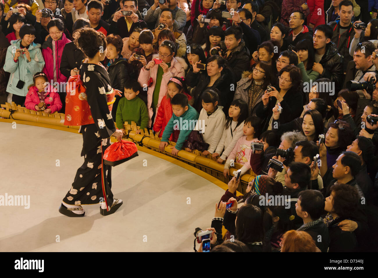 Kimono fashion show, Kyoto, Japan Stock Photo - Alamy