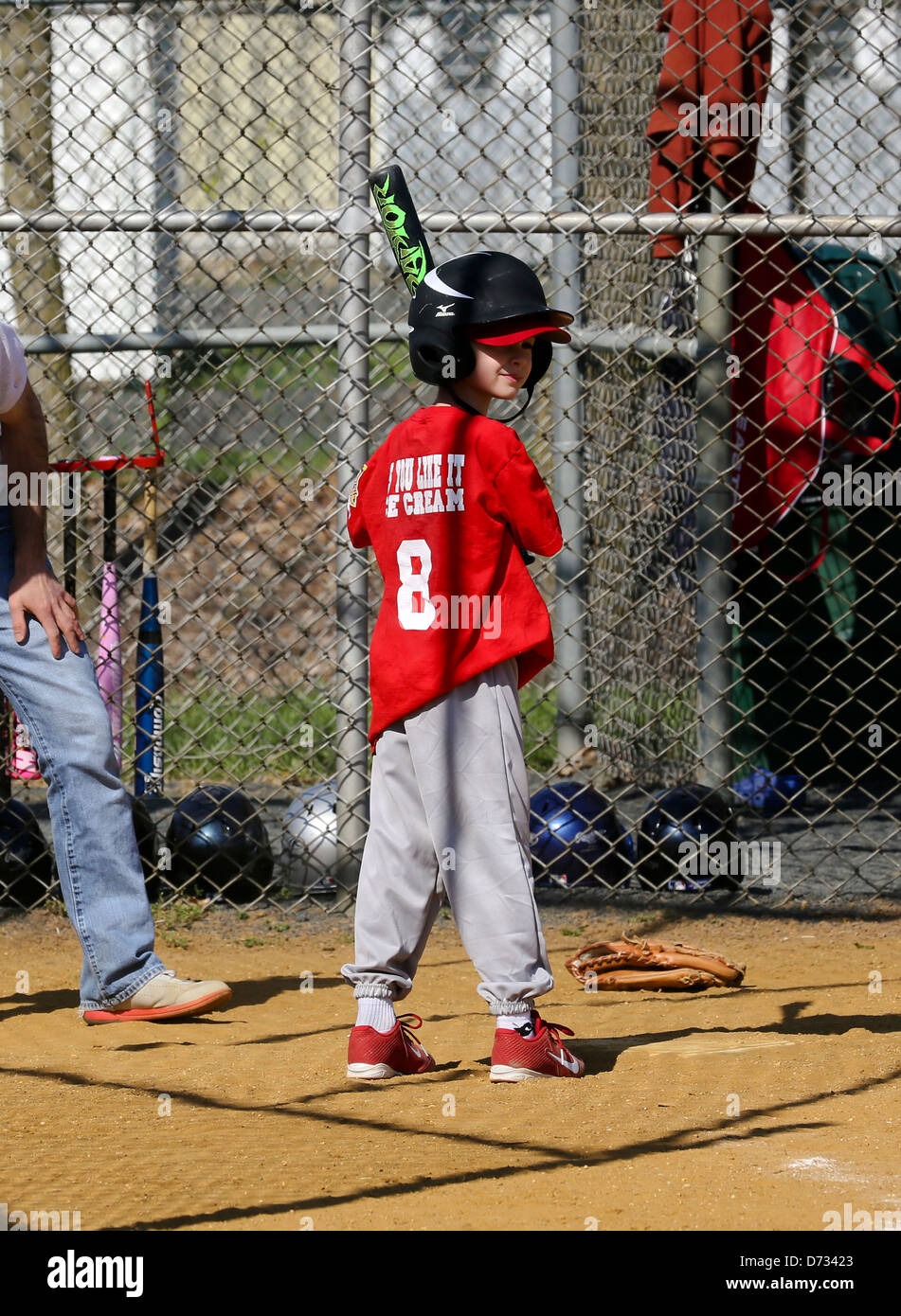 Ready stance child hi-res stock photography and images - Alamy