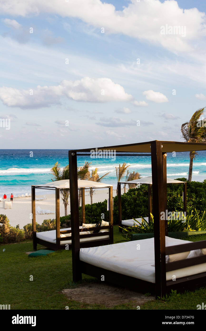 Cabanas cancun hi-res stock photography and images - Alamy