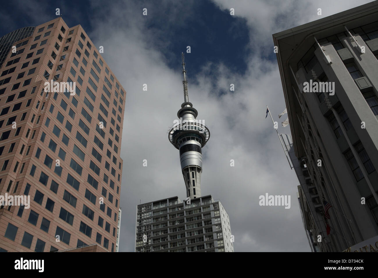 Tallest free standing clock hi-res stock photography and images - Alamy