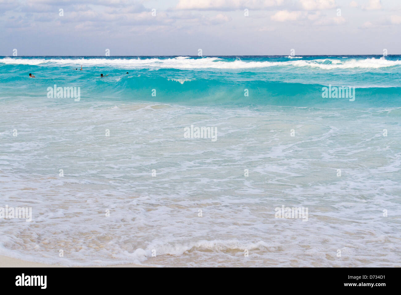 Beach of the Caribbean Sea in daytime Stock Photo - Alamy