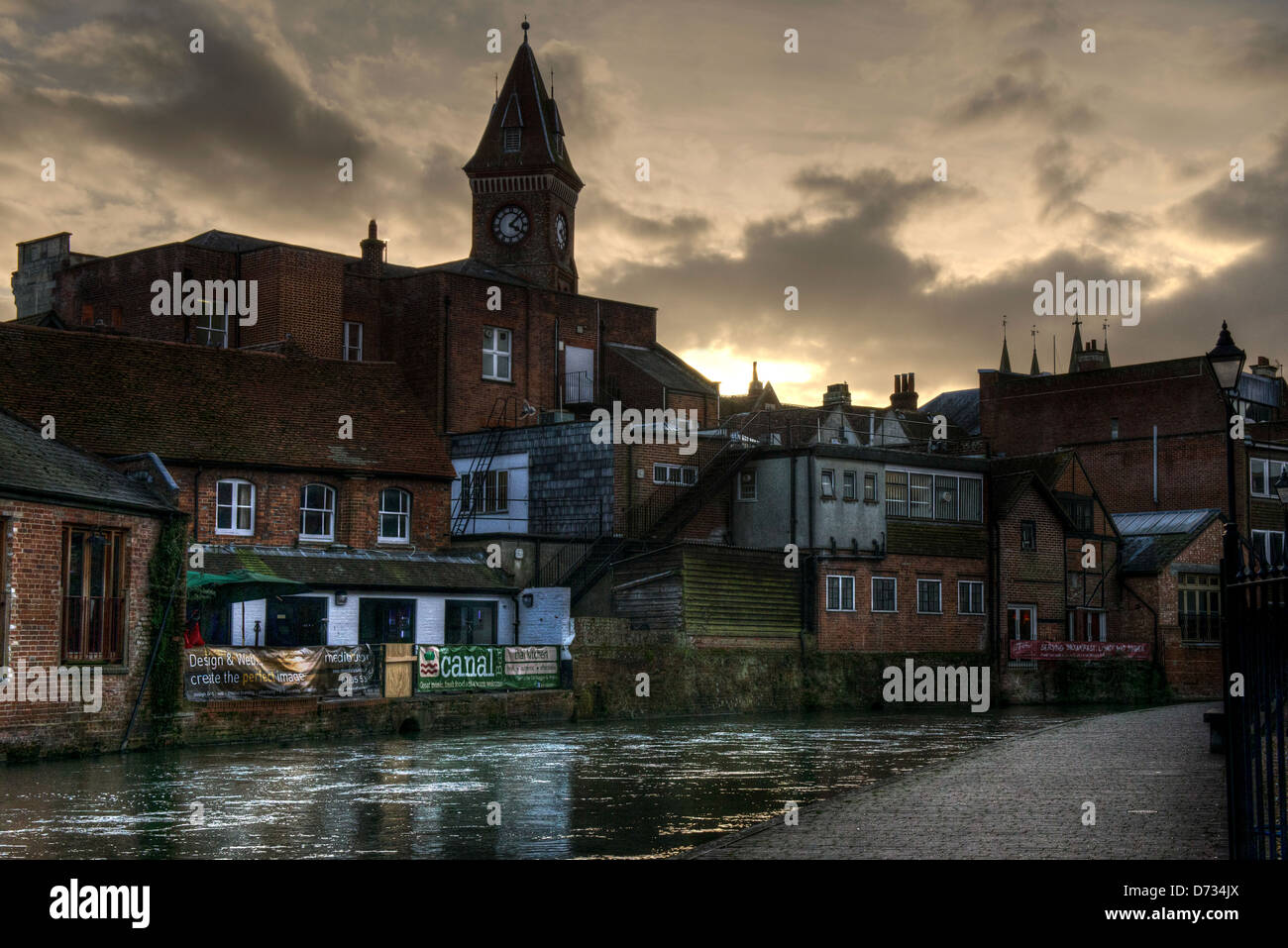Newbury Berkshire Canal High Resolution Stock Photography and Images - Alamy