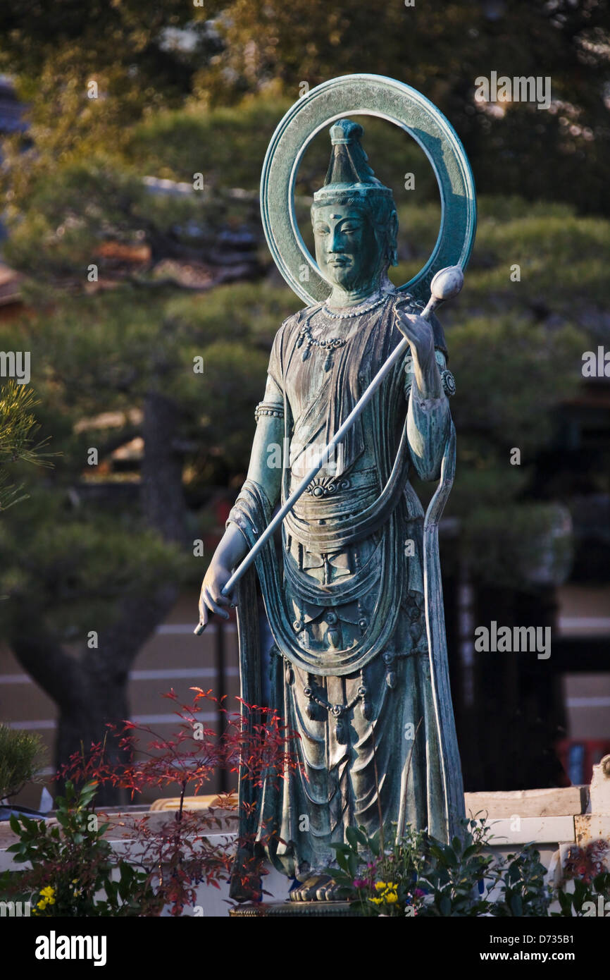 Buddhist statue in Toji Temple, Kyoto, Japan Stock Photo - Alamy