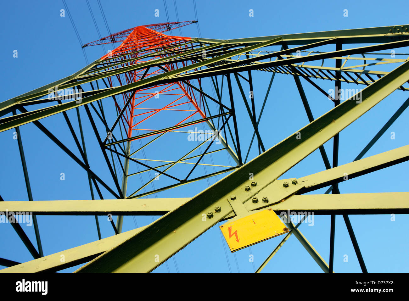 Tension net hi-res stock photography and images - Alamy