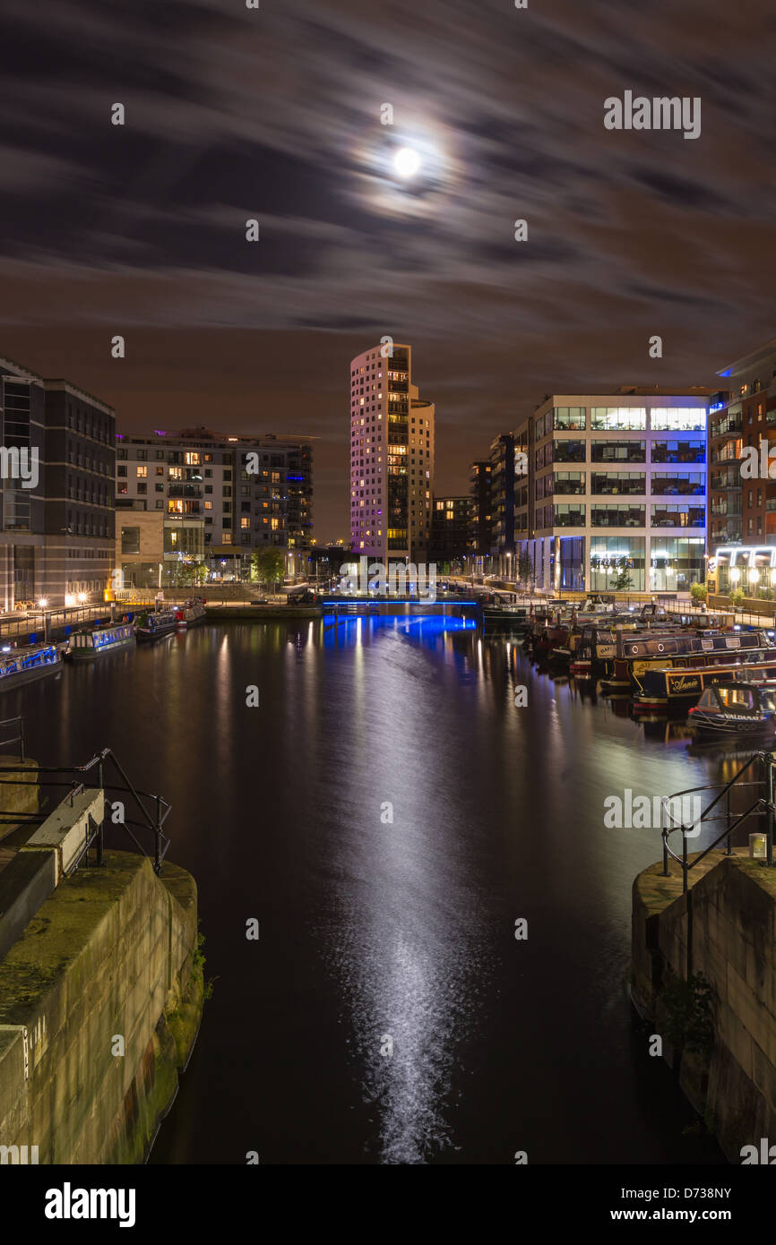 Leeds at night, Clarence Dock Stock Photo - Alamy