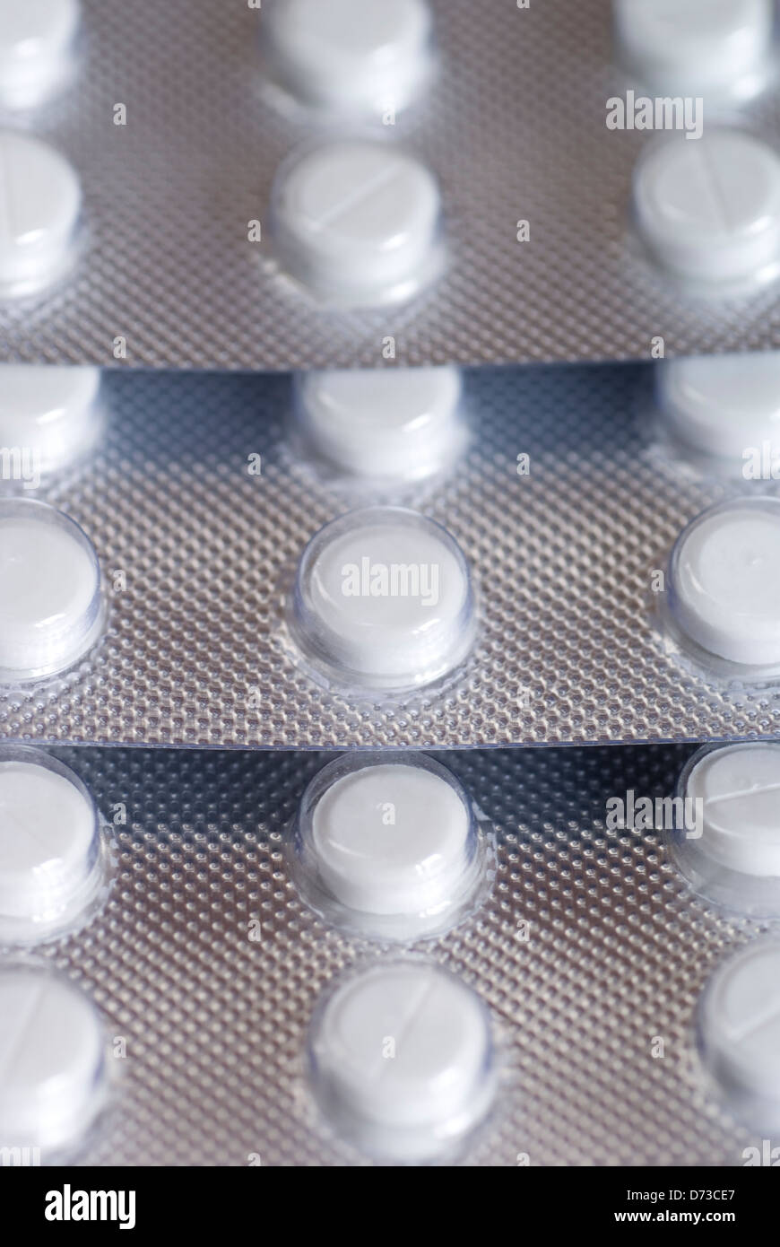 Tablets in blister pack hi-res stock photography and images - Alamy
