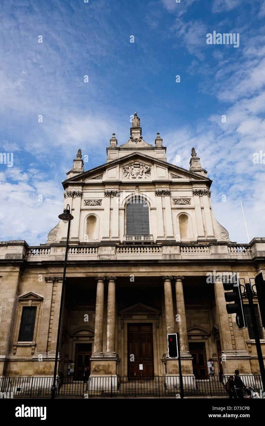 Holy trinity brompton church hi-res stock photography and images - Alamy