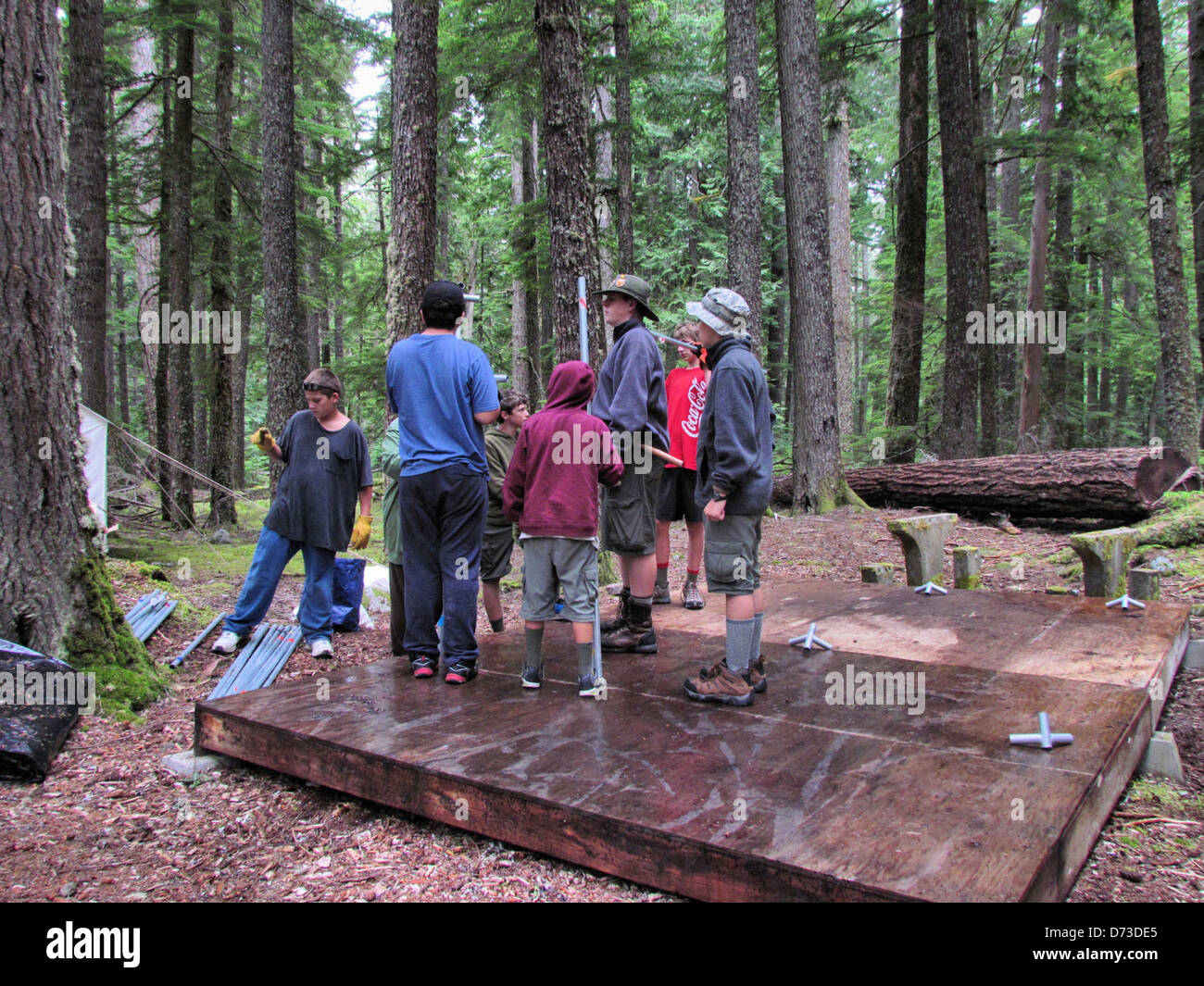 A volunteer Scout troop helps clean up and maintain Mount Rainier ...