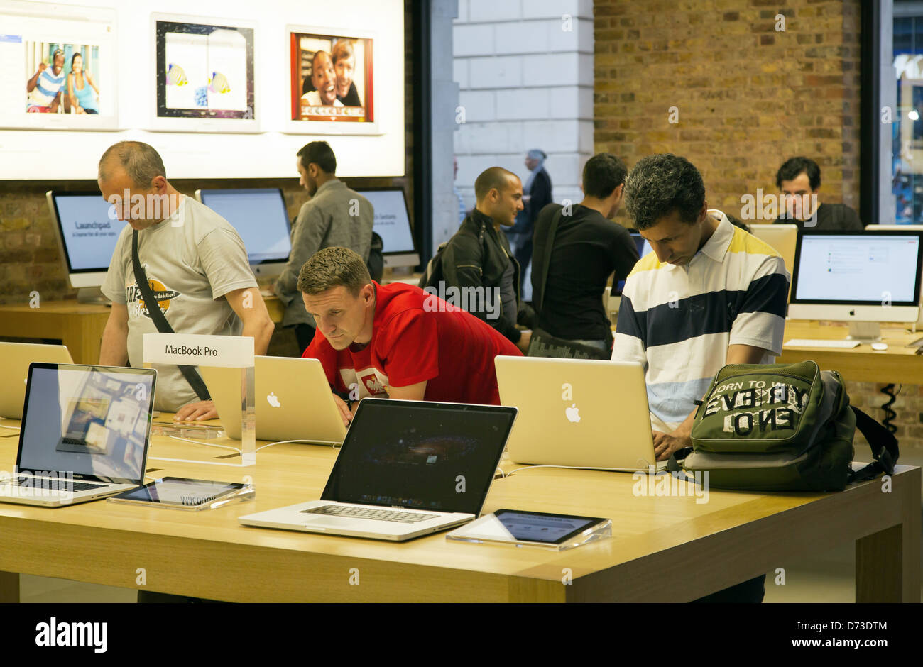 Polish writing uk hi-res stock photography and images - Alamy