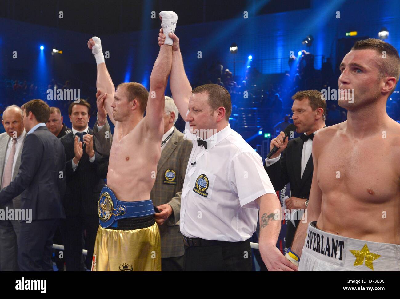 The German European boxing champion Juergen Braehmer (L) celebrates ...