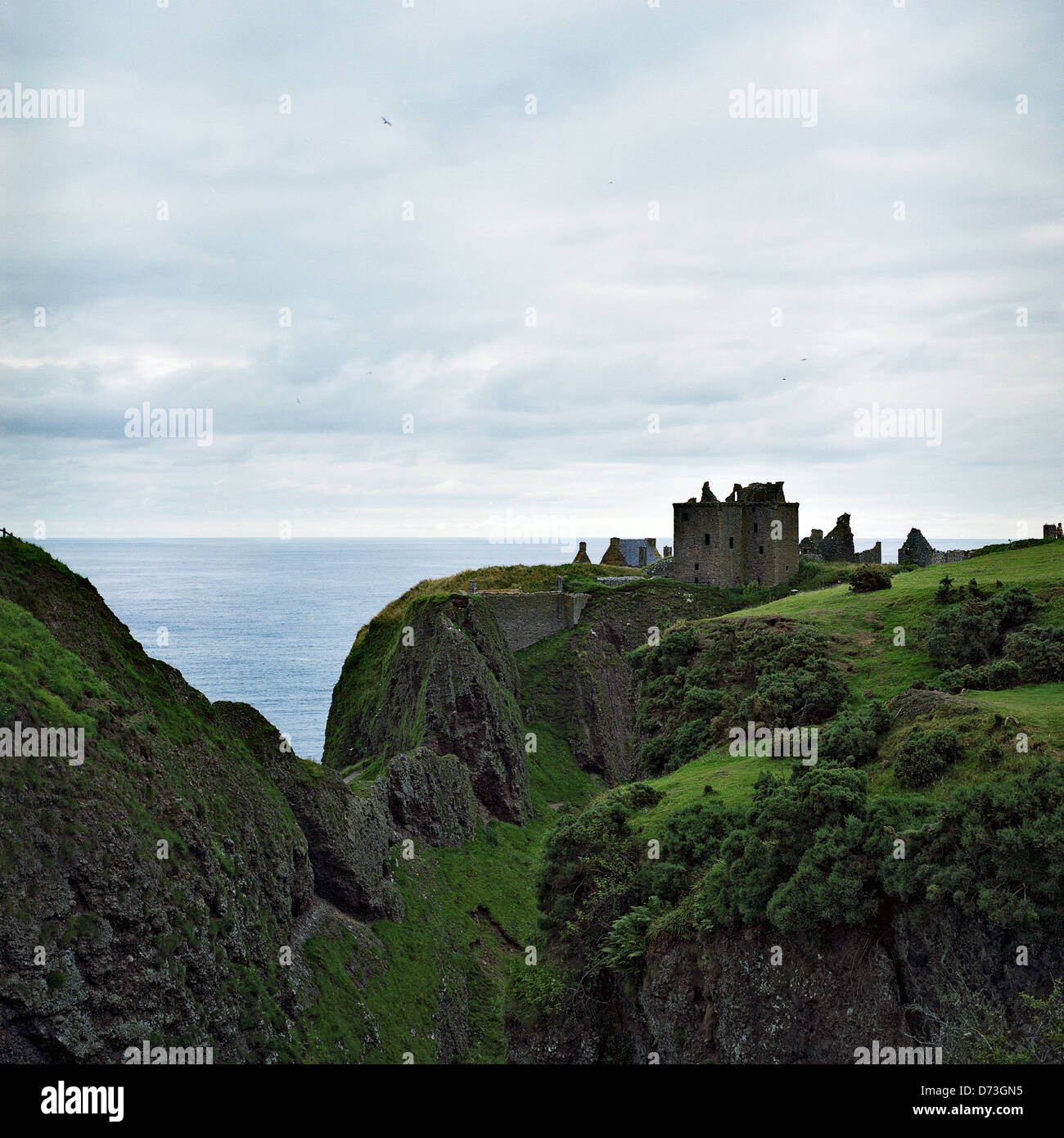 Stonehaven square hi-res stock photography and images - Alamy