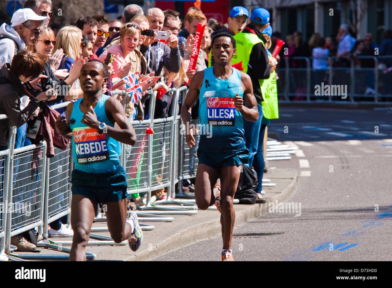 Winner of london marathon hi-res stock photography and images - Alamy