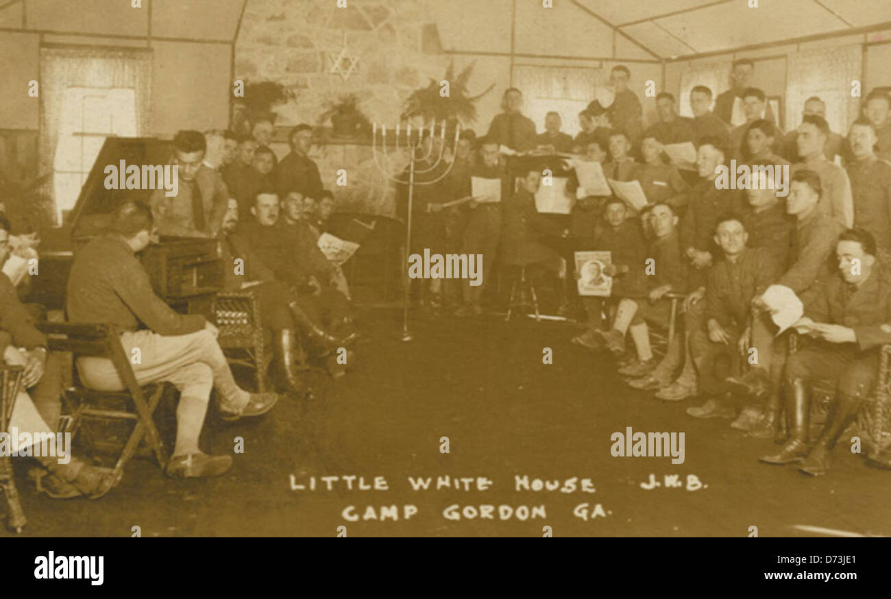 Soldiers celebrating Hanukah at Little White House, Camp Gordon, GA ...