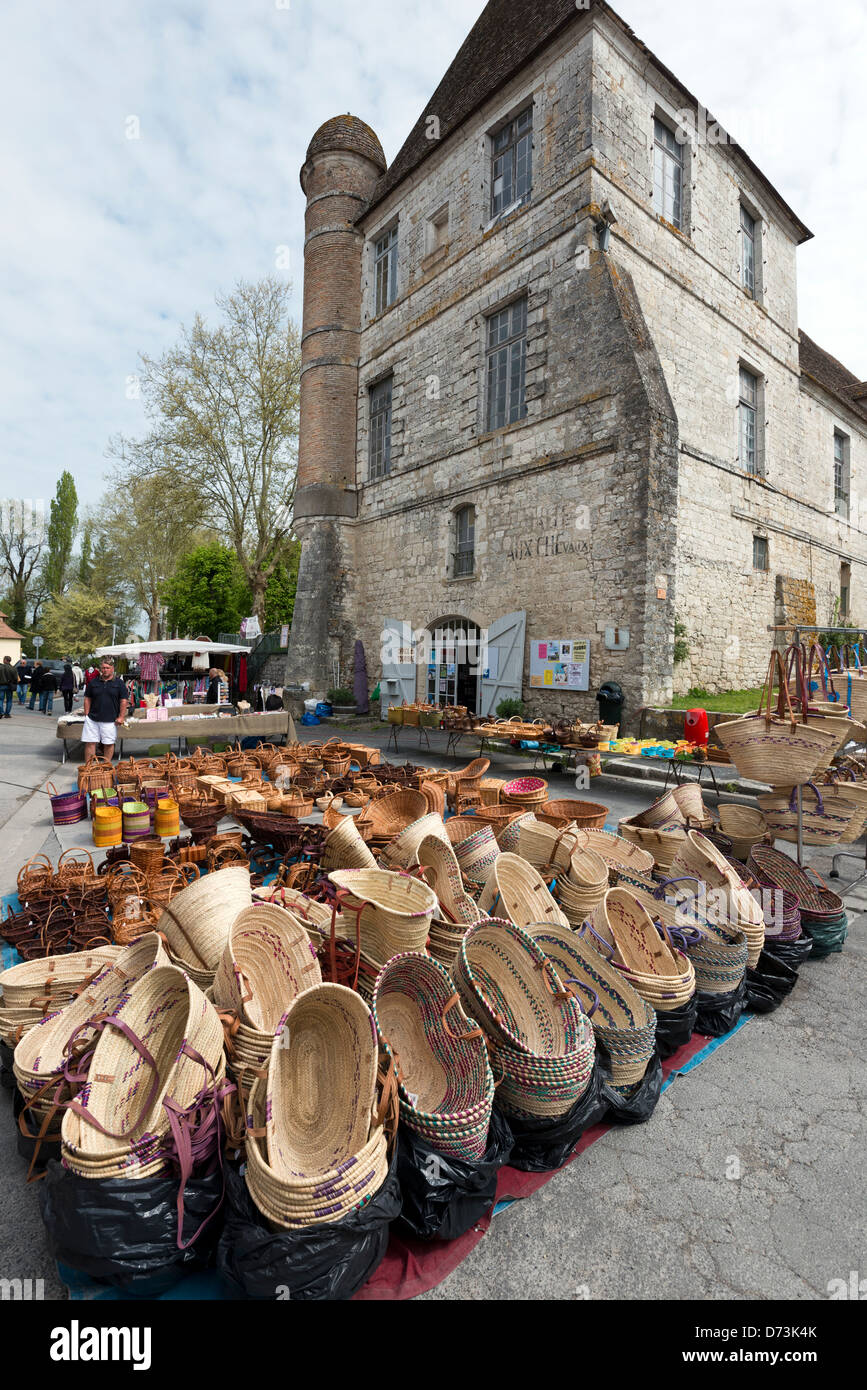 Issigeac Market Stock Photos & Issigeac Market Stock Images - Alamy