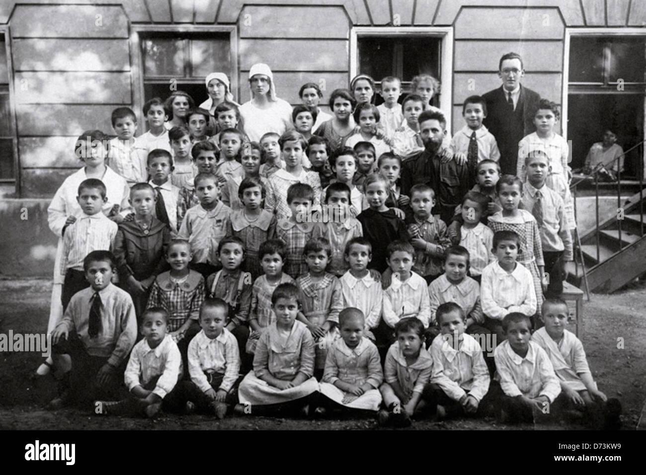 Leo beer hi-res stock photography and images - Alamy