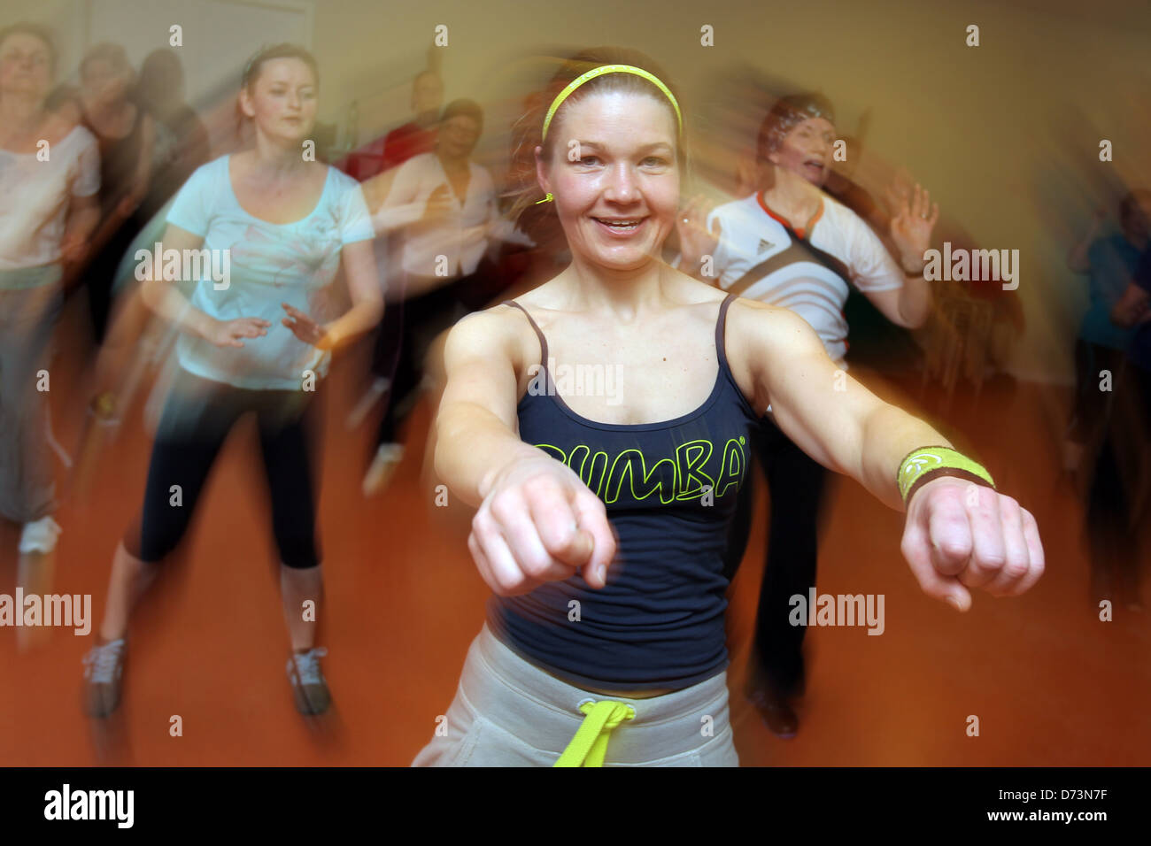 Zumba dance fitness class women hi-res stock photography and images - Alamy